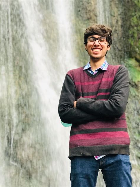 About Abis Hussain Syed Medium