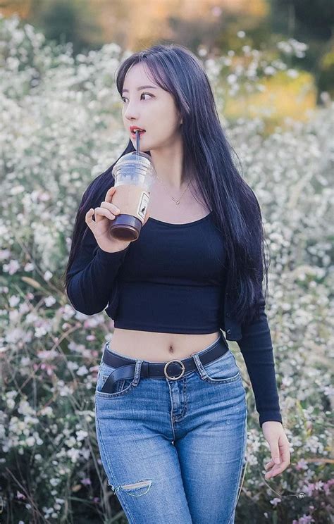 Fashion에 있는 晋佑 朴님의 핀 모델 아름다운 여성 여성 패션
