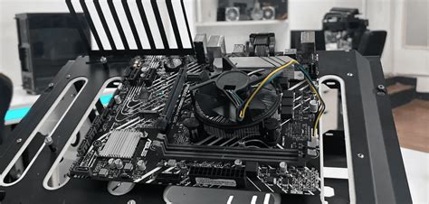 How To Install An Intel CPU On Your Motherboard