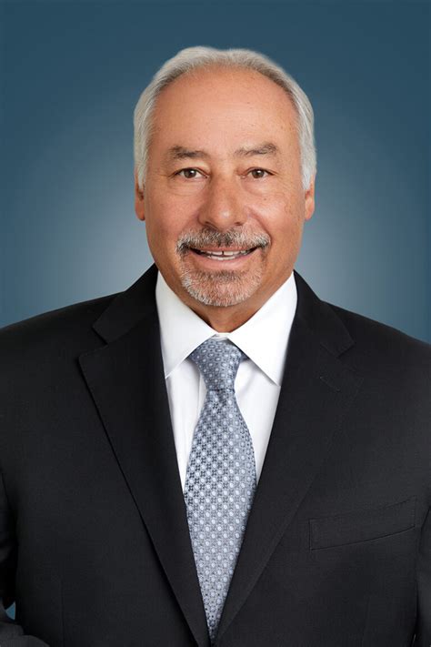 Joe Gregorio Receives 2022 Connie Award Pacific Crane Maintenance Company