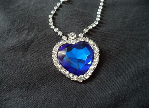 Prekrasno Plavo Srce Ogrlica