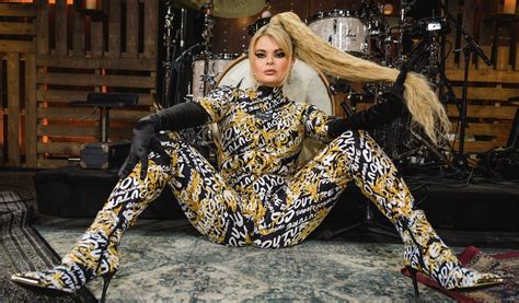 Erika Vikman Kutsuu Jennika Siskonsa Vain Elämää Ohjelmaan Sisarusten Yhdennäköisyys On