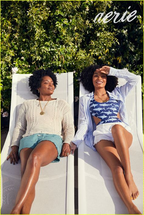Aly Raisman And Yara Shahidi Pose With Their Moms In Aeries Role Model