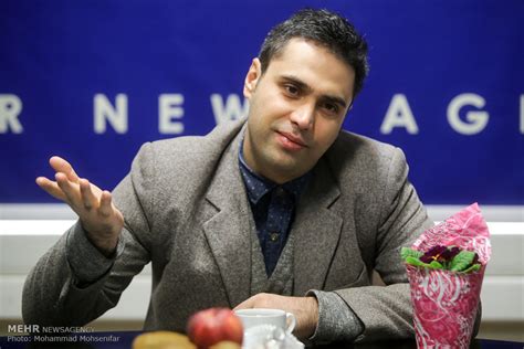 استاد کهنمویی واقعا استاد دانشگاه است خوشحالم که مرا نمی‌شناسند