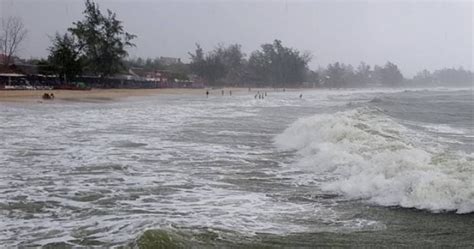 ក្រសួងធនធានទឹកណែនាំឱ្យប្រជាពលរដ្ឋប្រុងប្រយ័ត្នចំពោះបាតុភូតផ្គរ រន្ទះ ខ្យល់កន្ត្រាក់ ក្រសួងព័ត៌មាន