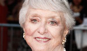 Celeste Holm Oscar Winning Actress Dies At 95 Us Weekly