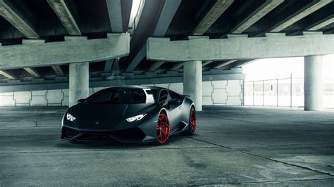 Lamborghini Huracan Black Wallpaper