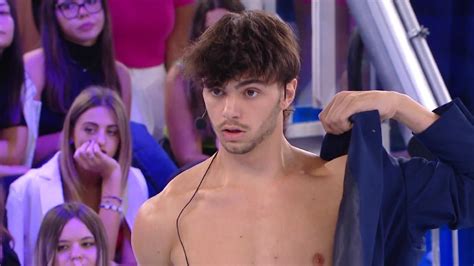 Amici 23 Nicholas Fa I Nomi Dei Possibili Vincitori Per Ballo E Canto