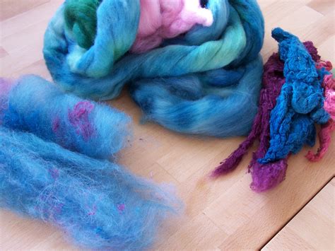 Bellalulu Knit Spin Art Yarn 101 Core Spinning