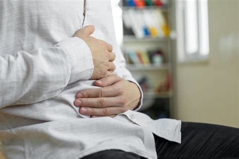 The Red Flag Symptoms Of Bowel Cancer Huffpost Uk Life