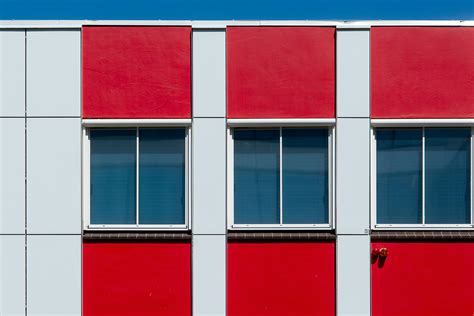 집 밖의 건물 건물 외관 건물 외장 건설 건축 건축 세부 구조 그리드 기하학적 깨끗한 라인 니콘 다채로운