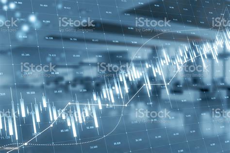 빛나는 촛대 외환 차트와 흐릿한 사무실 내부 배경에 있는 인덱스 그리드 무역 금융 및 시장 데이터 개념입니다 이중 노출 0명에 대한 스톡 사진 및 기타 이미지 Istock