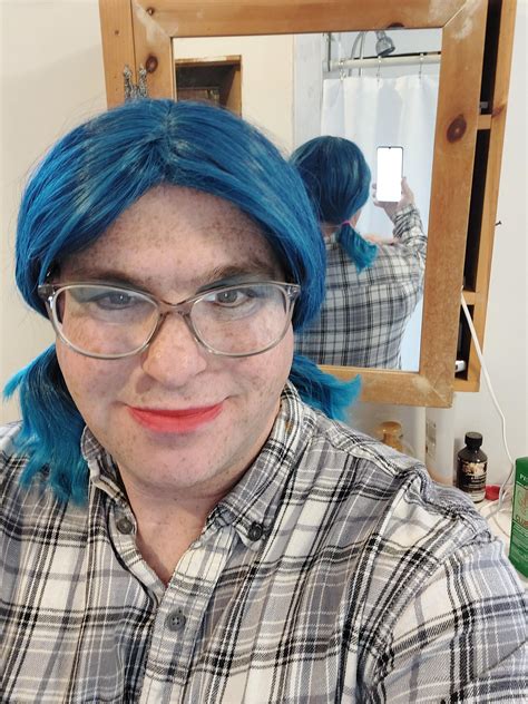 Get The Foundation Without Hiding My Freckles Look Penny Adams Makeup