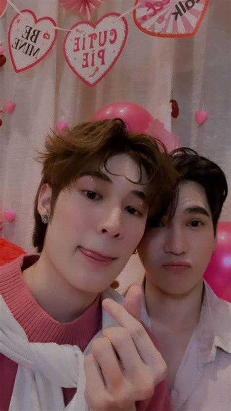 Max And Nat นักแสดง