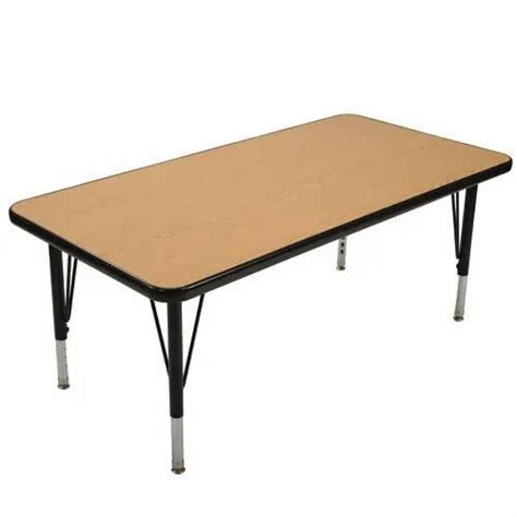 Brown Wooden Classroom Desk At ₹ 2500piece In Navi Mumbai Id