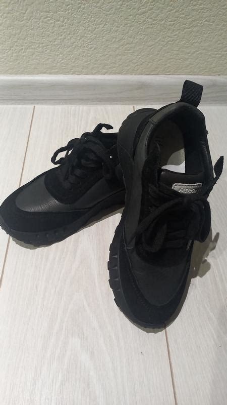 Кросівки — ціна 1400 грн у каталозі Кросівки Купити жіночі речі за доступною ціною на Шафі