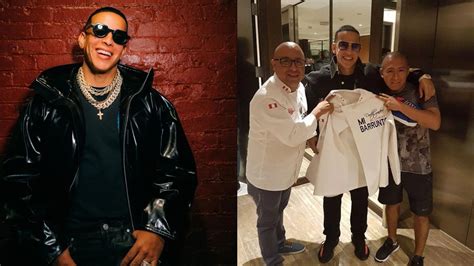 Daddy Yankee saluda a todo su público antes de su concierto en Lima Perú Quién está listo