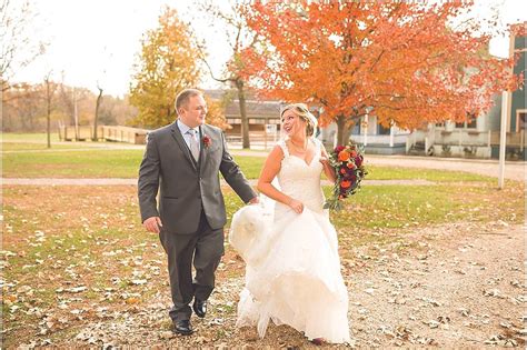 Ushers Ferry Historic Village Historic Weddings Cedar Rapids Ia Weddingwire