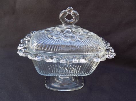 Vintage Indiana Glass Oblong Candy Box Cover In Clear Gem