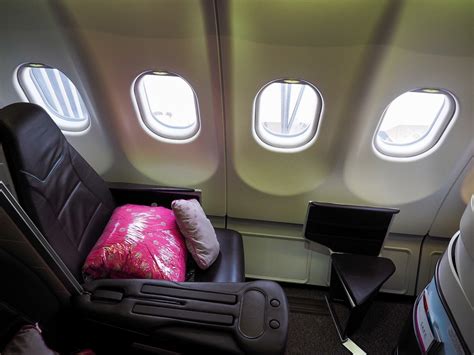 Flight Review Hawaiian Airlines A330 First Class Bos Hnl The Points Guy