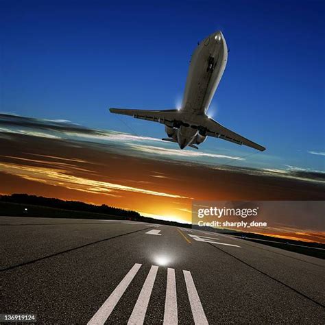 Small Landing Strip Photos And Premium High Res Pictures Getty Images