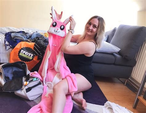 Bodony Barbaras Feet