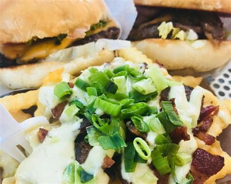 Chubbies Burgers Oahu 2025 Reviews And Information