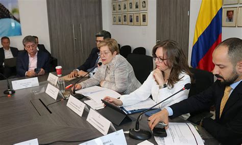 Vea Cómo Será La Definición Del Salario Mínimo Para 2025