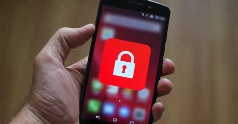 Hook Android Trojan Adds Ransomware Overlays Expands To 107 Remote Commands