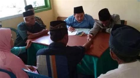 Kakek Tahun Ini Nikahi Gadis Berusia Tahun