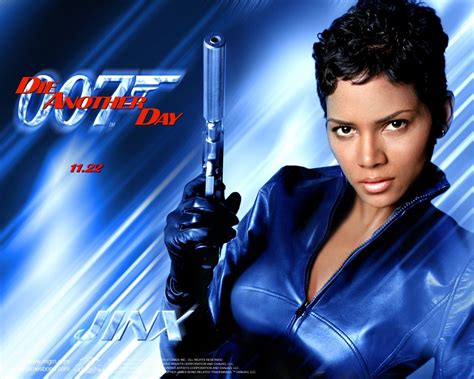 Jinx Halle Berry Club James Bond France