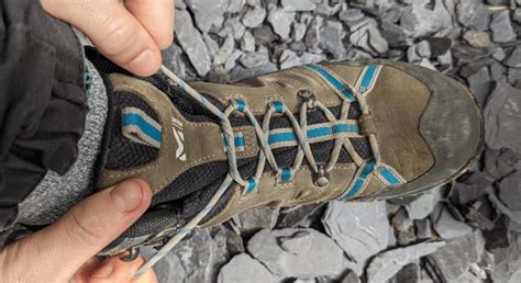 Surgeons Knot Boots