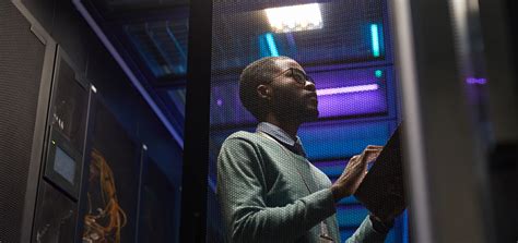 Cloud Native Vs Hybrid Right Modernization Approach