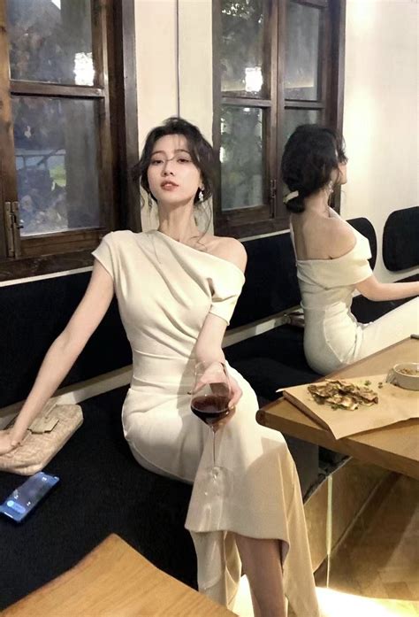 르뚜앙 당일출고 거효 하객룩 브라이덜샤워원피스 블랙 화이트 봄 여름 가을 오프숄더 롱원피스 르뚜앙