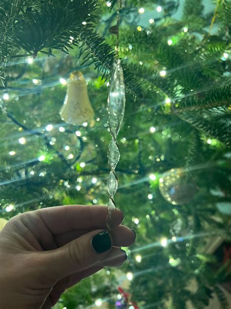 Spun Glass Icicle Ornaments : r/HelpMeFind