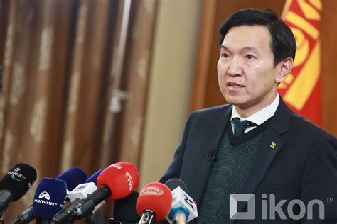 Н Учрал Өргөн цар хүрээнд хэлэлцүүлэг зохион байгуулж цахим орчин дахь эрх зүйн орчныг