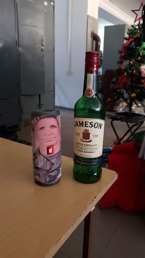 SMA Grinston visited us for Christmas : r/army