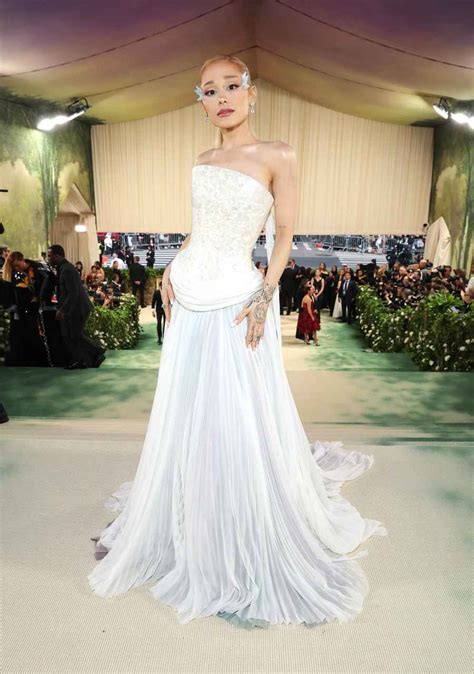 Ariana Grande Wedding Dress Front 60 Photos