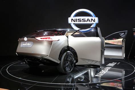 Nissan Debuts Spiffy Imx Kuro Concept In Geneva Carscoops