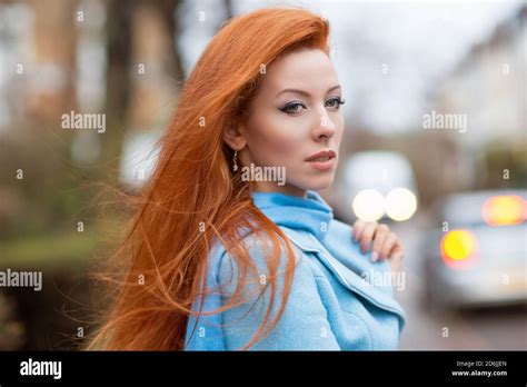 Gratuit Pornhub Mature Redhead Amateur Vintage Photo Print Artist Model French Model Smelling