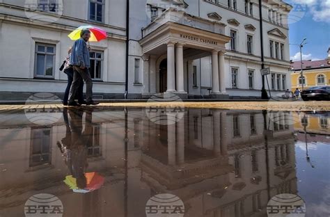 Проекторешение за създаване на временна комисия за имунитетите на трима