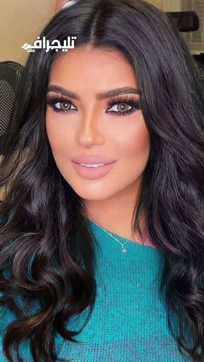 مولودة في بؤها معلقة دهب وفخورة إنها بنت رقاصة صندوق أسرار عزة مجاهد