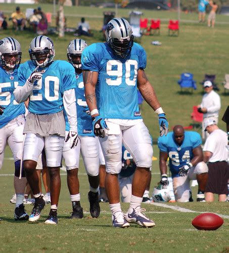 Julius Peppers A Morning At The Carolina Panthers Trainin Flickr