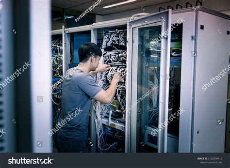 71 Computer Server Dismantle Royalty Free Photos And Stock Images Shutterstock