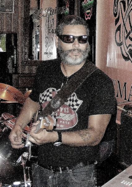 Fabio Tello Guitarrista Compositor