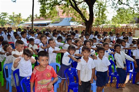 បណ្ណាល័យកុមារនៅតាមសហគមន៍ដាច់ស្រយាល ទស្សនាវដ្តីស្វែងរកការពិត