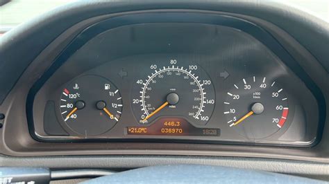 Lot 590 1999 Mercedes Clk 320