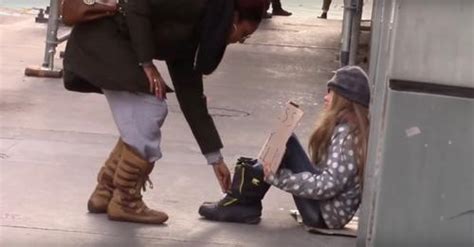 Седемгодишен брат намира сестра си за която дори баща му не знае Свобода на истината