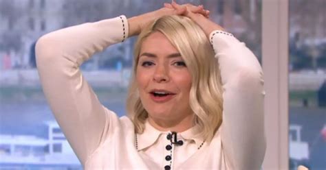 Holly Willoughbys Sunbathing Picture Leaves Fans Mistakenly Mad MyLondon