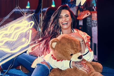 Demi Lovato Goes Explicit For Sorry Not Sorry Video